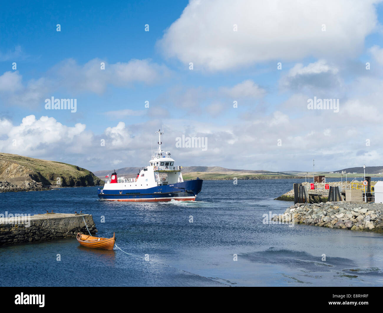 Ferry to unst hi-res stock photography and images - Alamy
