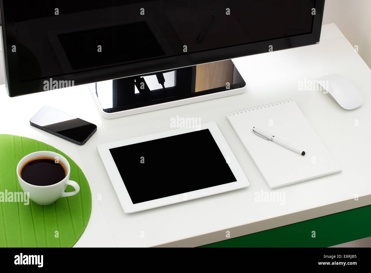 Workplace notepad keyboard mouse hi-res stock photography and images ...