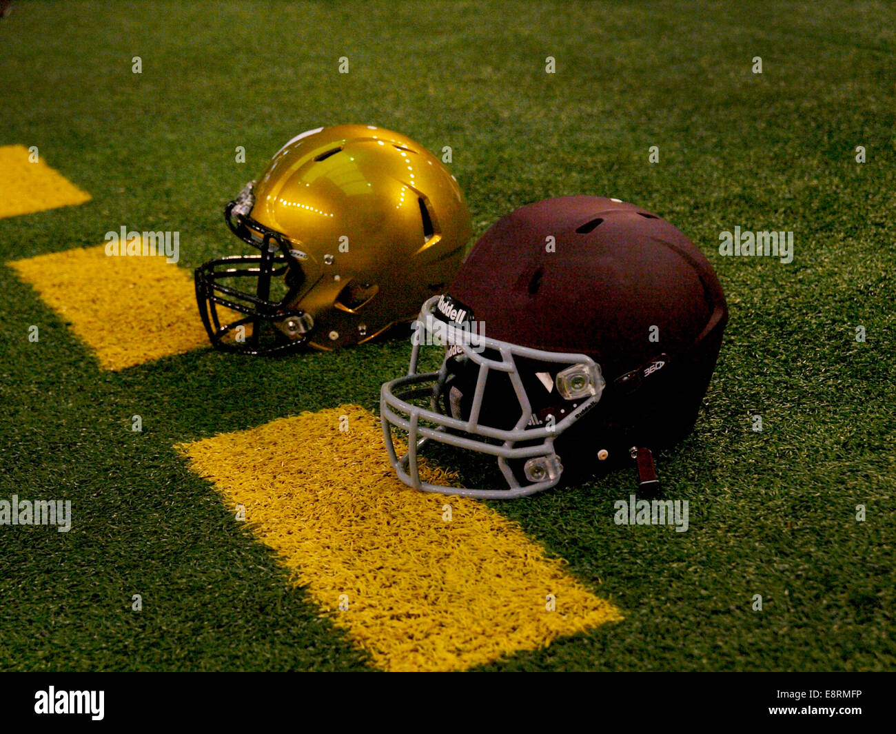 American football injury head hi-res stock photography and images - Alamy