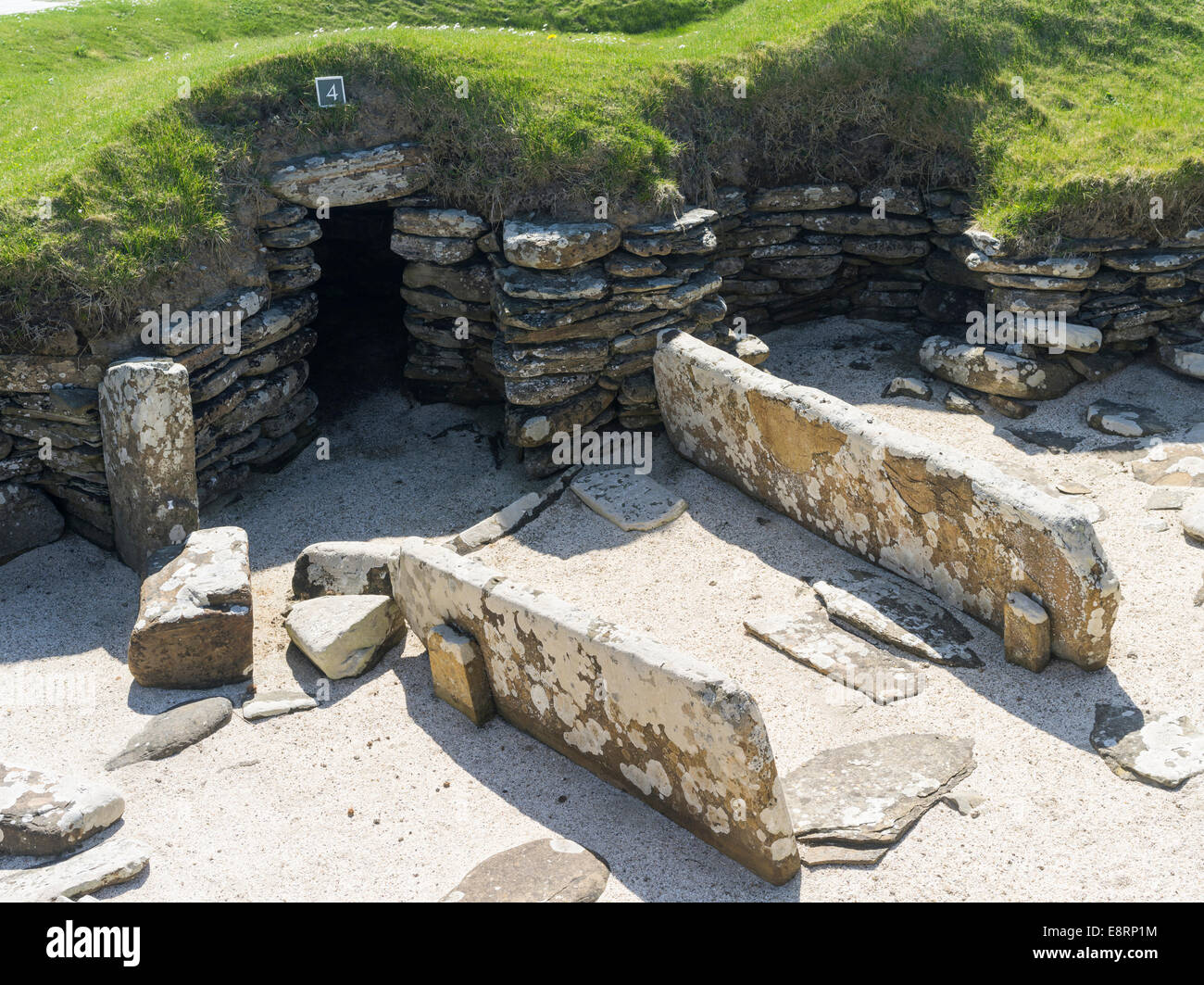 Skara brae stone age village hi-res stock photography and images - Alamy