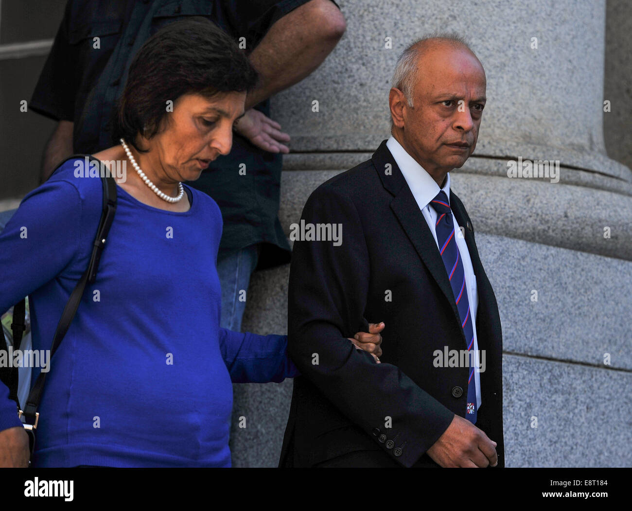 Parents of anni dewani hi-res stock photography and images - Alamy