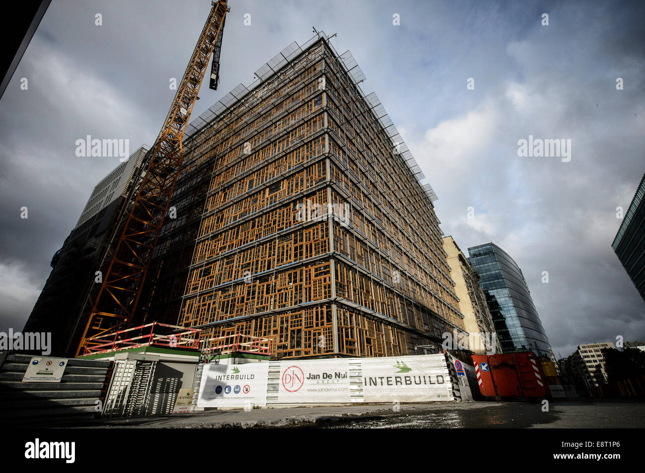 Justus lipsius building brussels 2014 hi-res stock photography and ...
