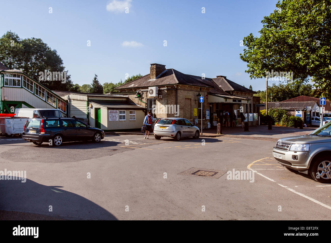 Alton train station hi-res stock photography and images - Alamy