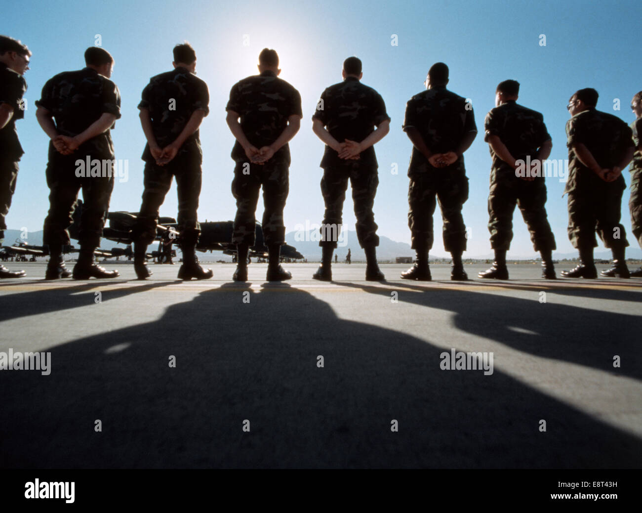 LINE OF AMERICAN SOLDIERS STANDING AT PARADE REST Stock Photo - Alamy