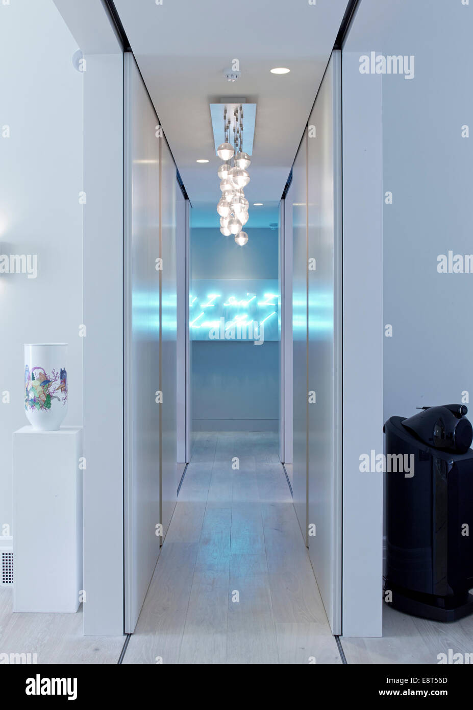 Private Apartment, London, United Kingdom. Architect: Hill Mitchell ...