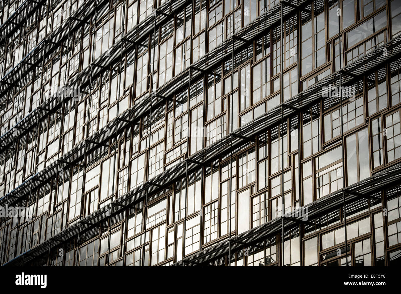 Europa building, designed by Philippe Samyn & Partners, is the new ...