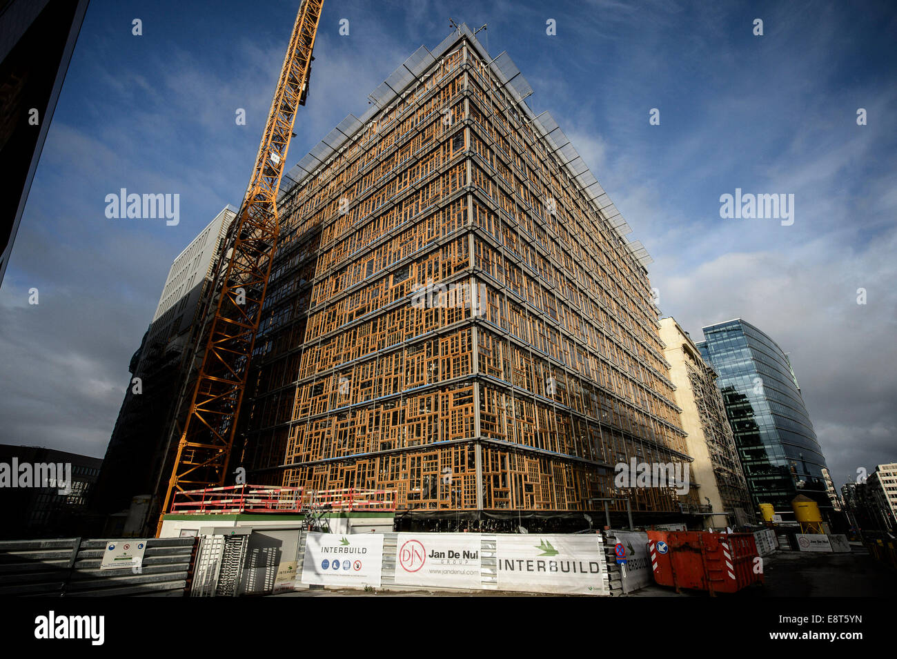Justus lipsius building brussels 2014 hi-res stock photography and ...