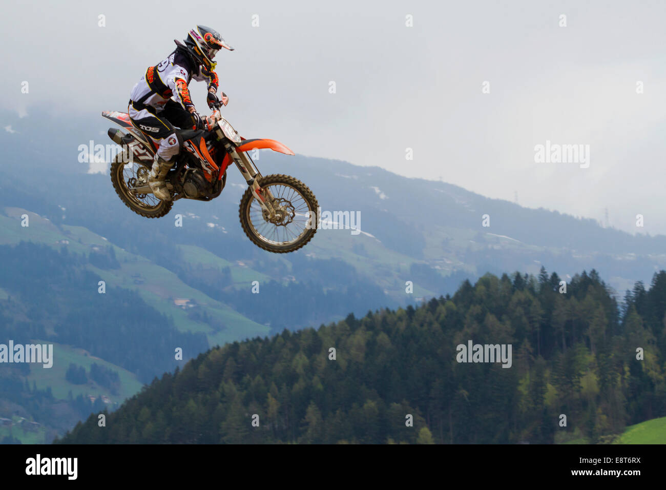 Motorcycle jump hi-res stock photography and images - Alamy