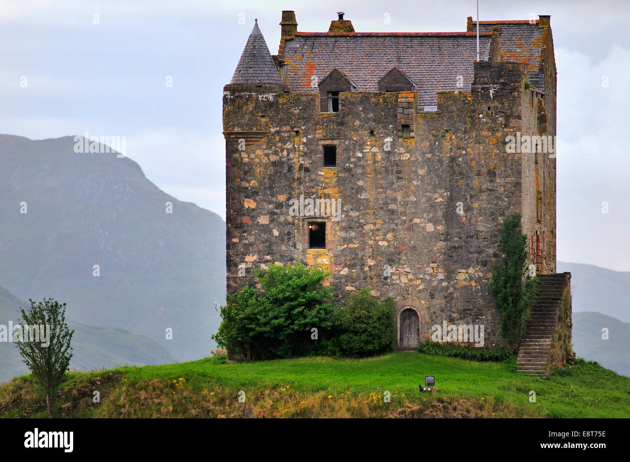 Holy grail monty python hi-res stock photography and images - Alamy