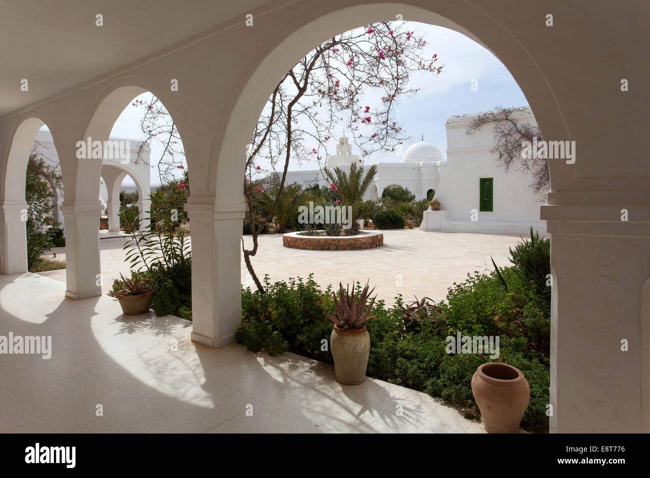 Courtyard culture cultural hi-res stock photography and images - Alamy