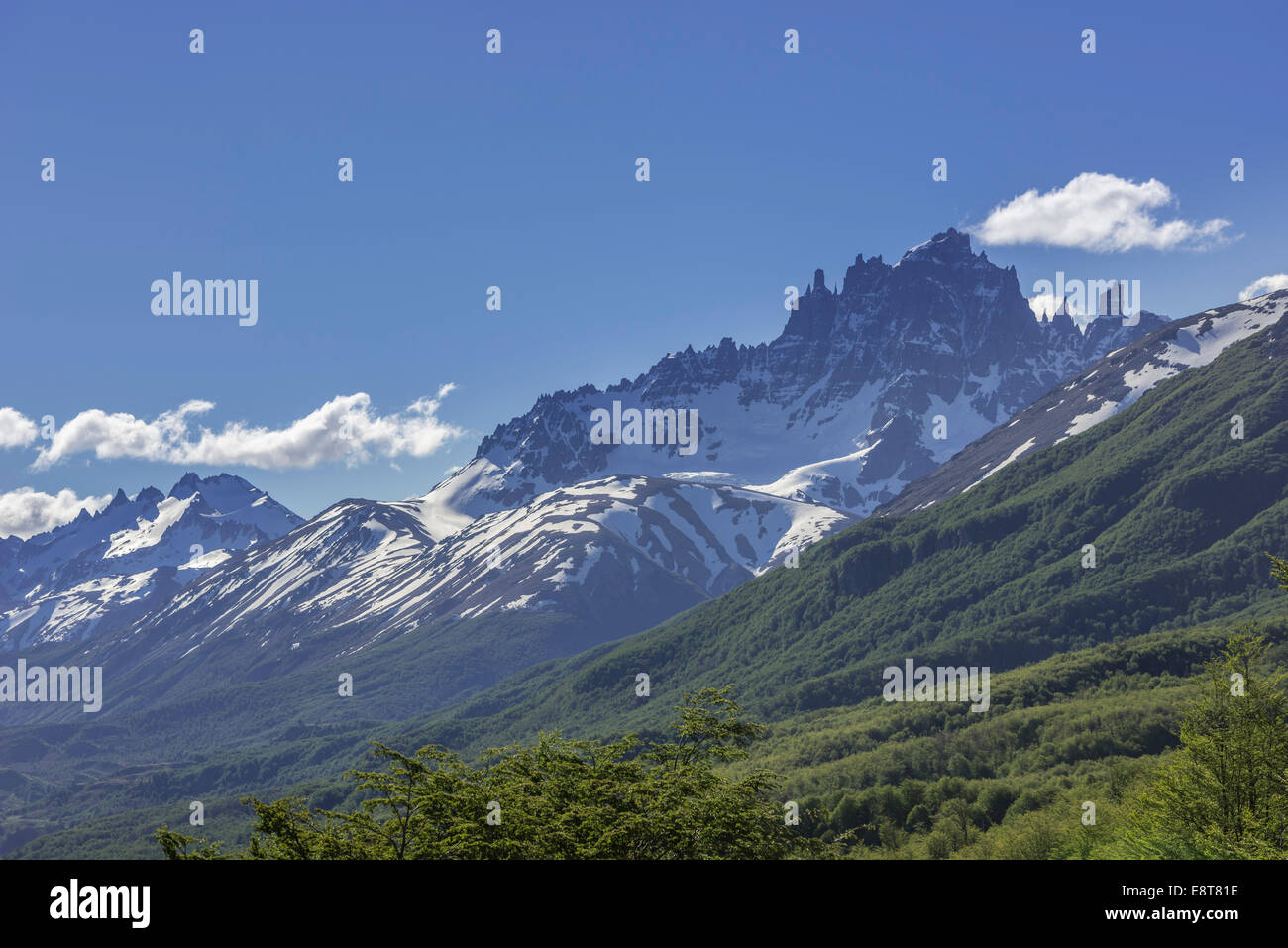 Cerro Castillo mountain range, Carretera Austral, Villa Cerro Castillo ...
