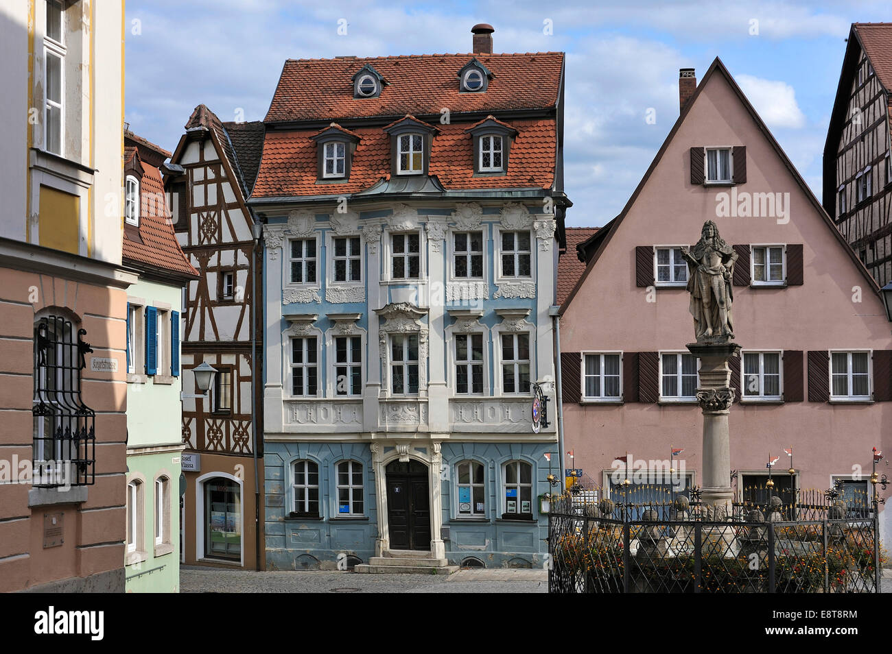 Rococo building hi-res stock photography and images - Alamy