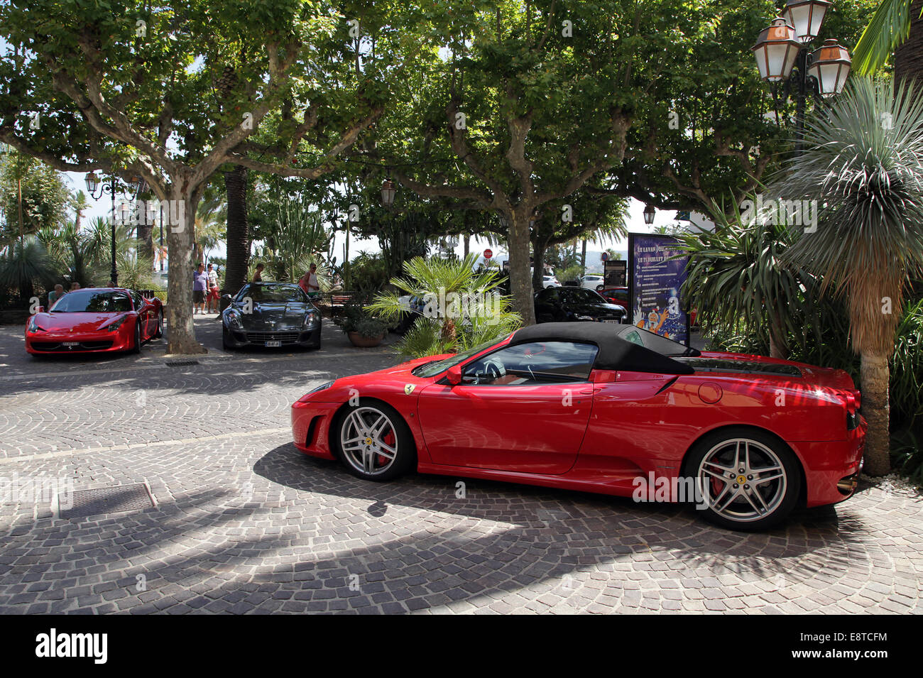French convertible car hi-res stock photography and images - Alamy