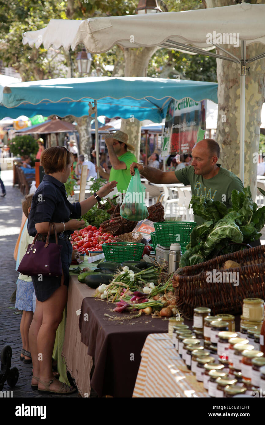 Street market in Le Lavandou.France.Fruit Vegetable.The French Riviera ...