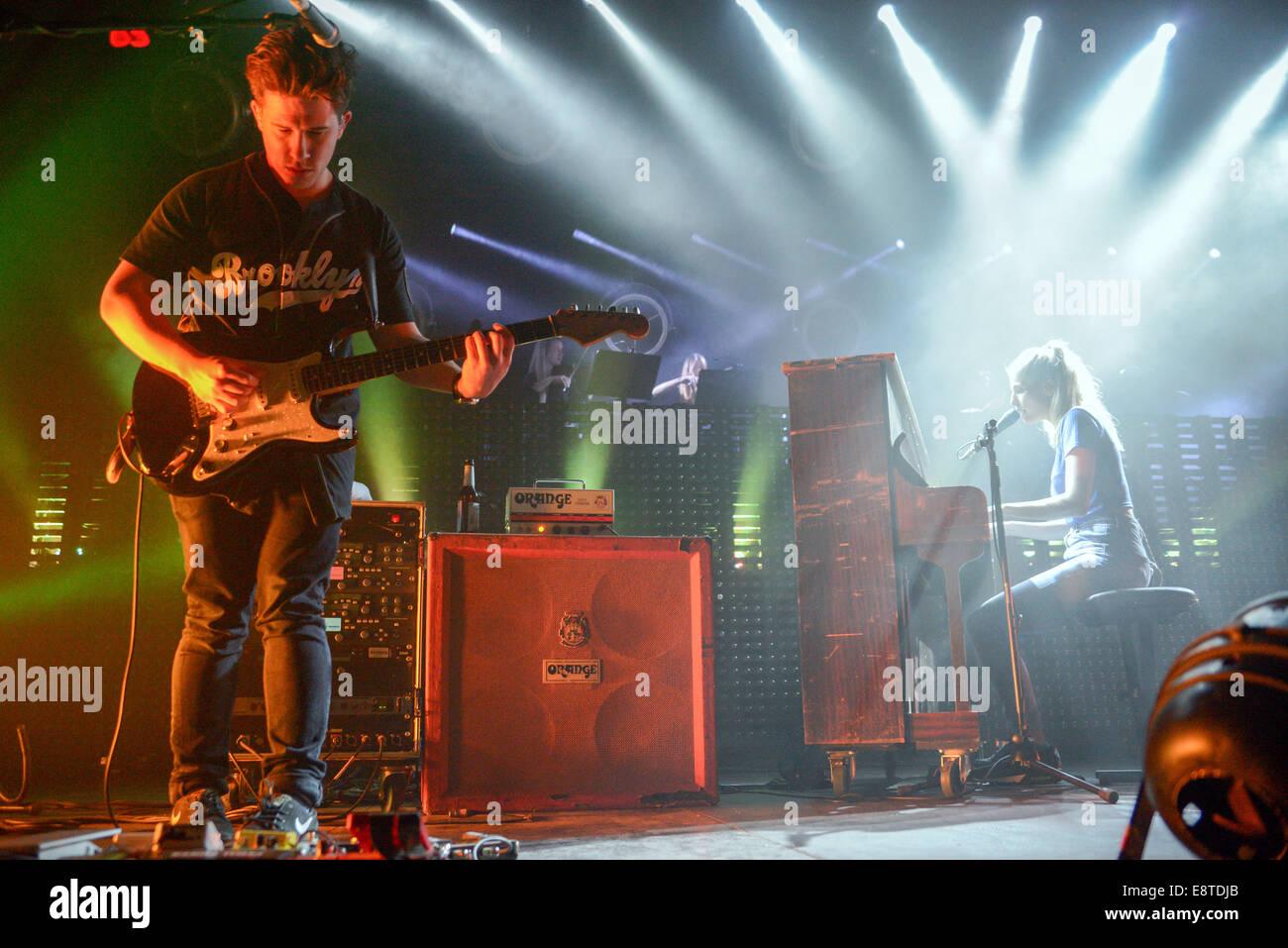 Berlin, Germany. 05th Oct, 2014. Singer Hannah Reid (R) and guitarist ...