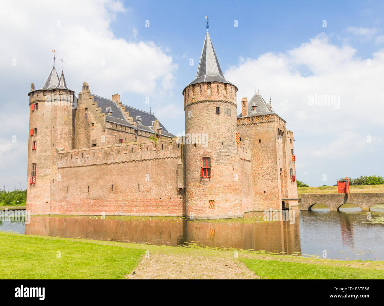 Muiderslot, medieval castle in Muiden, The Netherlands Stock Photo - Alamy
