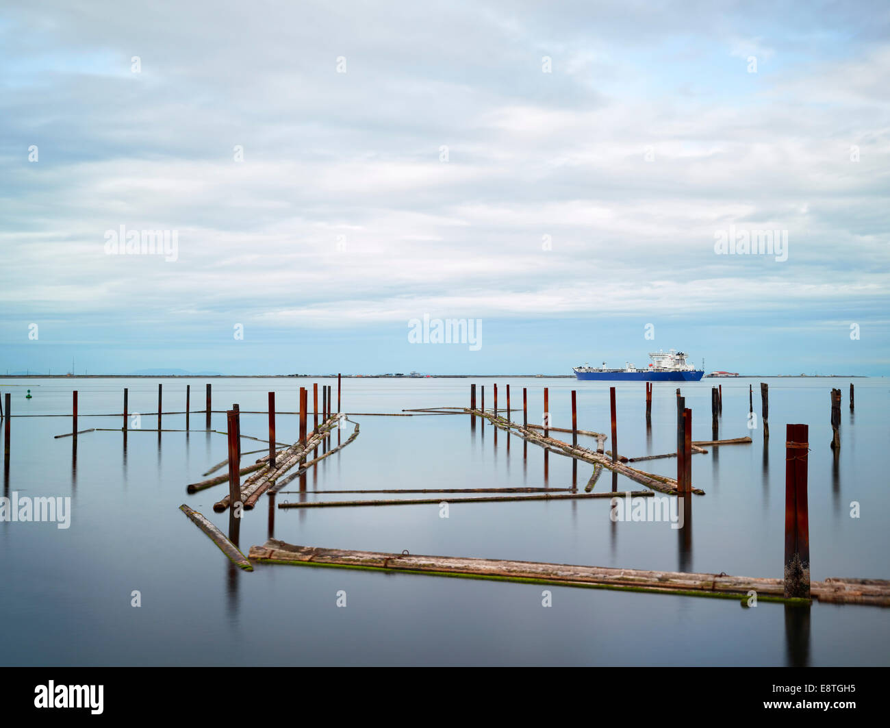 Log ship hi-res stock photography and images - Alamy