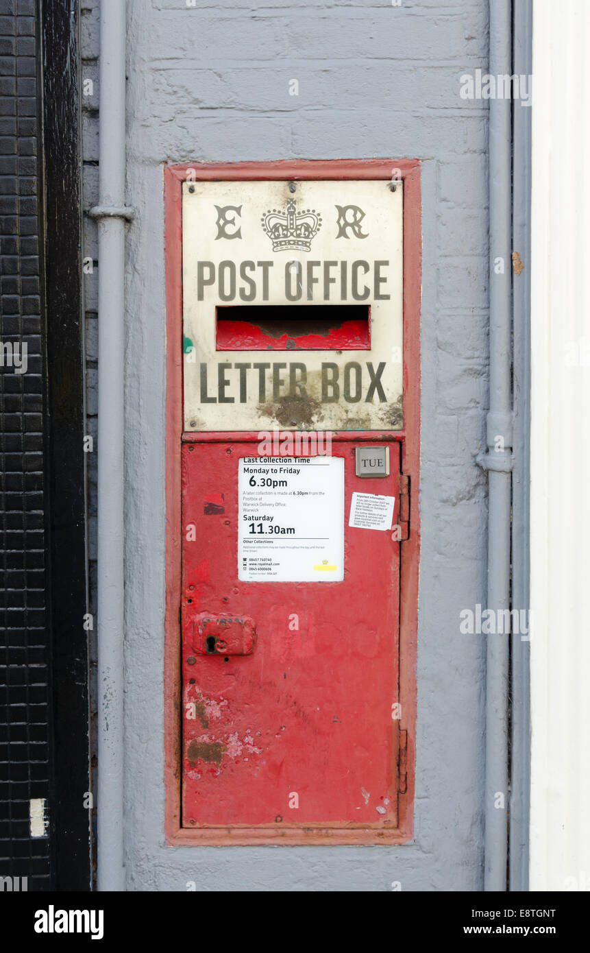 Old post office letter box inset into a wall in Warwick Stock Photo - Alamy