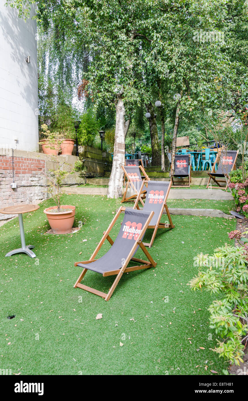 Cow garden hi-res stock photography and images - Alamy