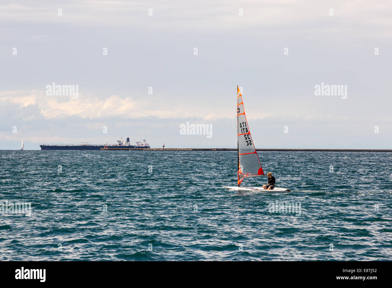 Skipper training hi-res stock photography and images - Alamy
