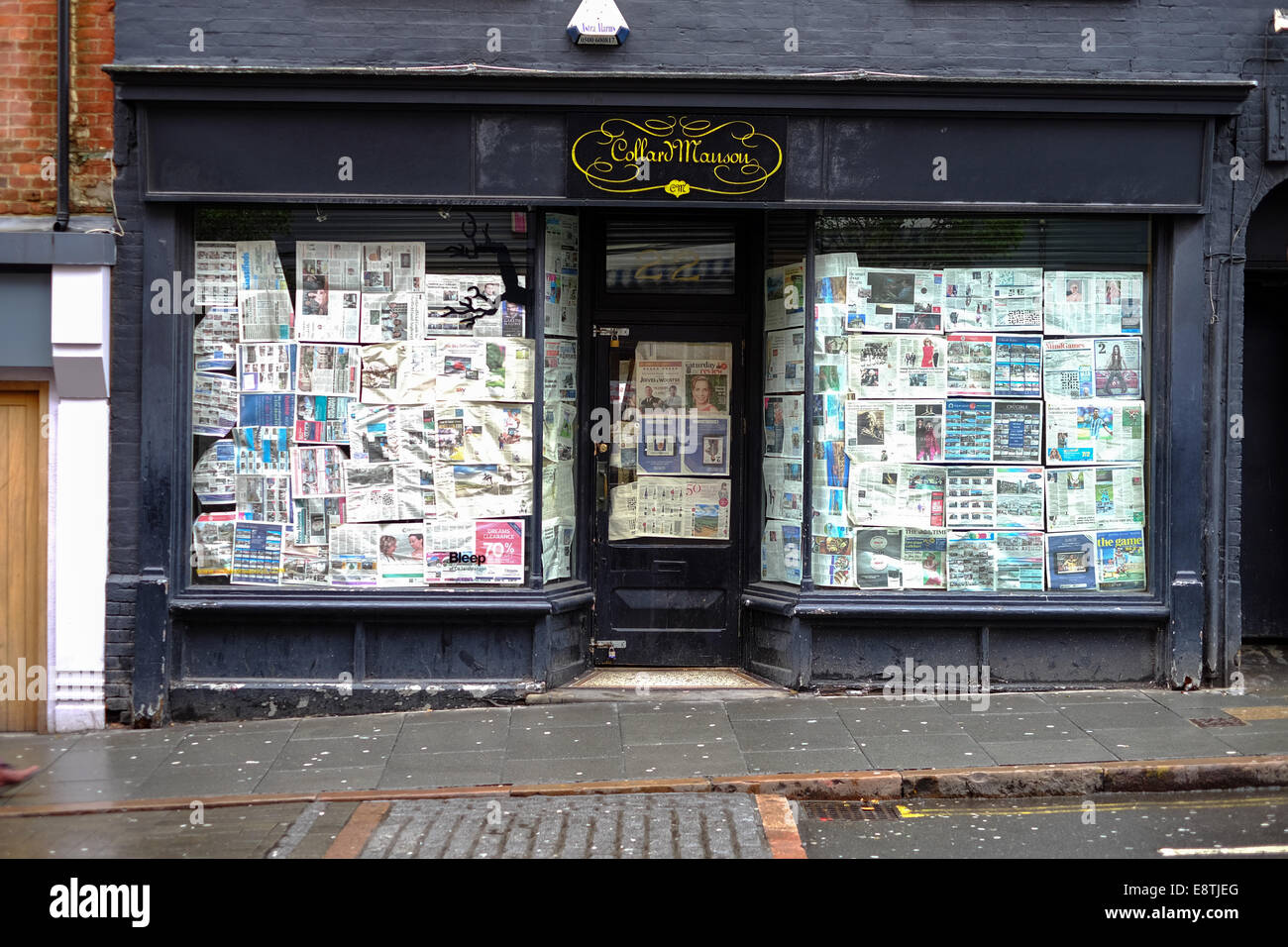 Closed down shop hi-res stock photography and images - Alamy