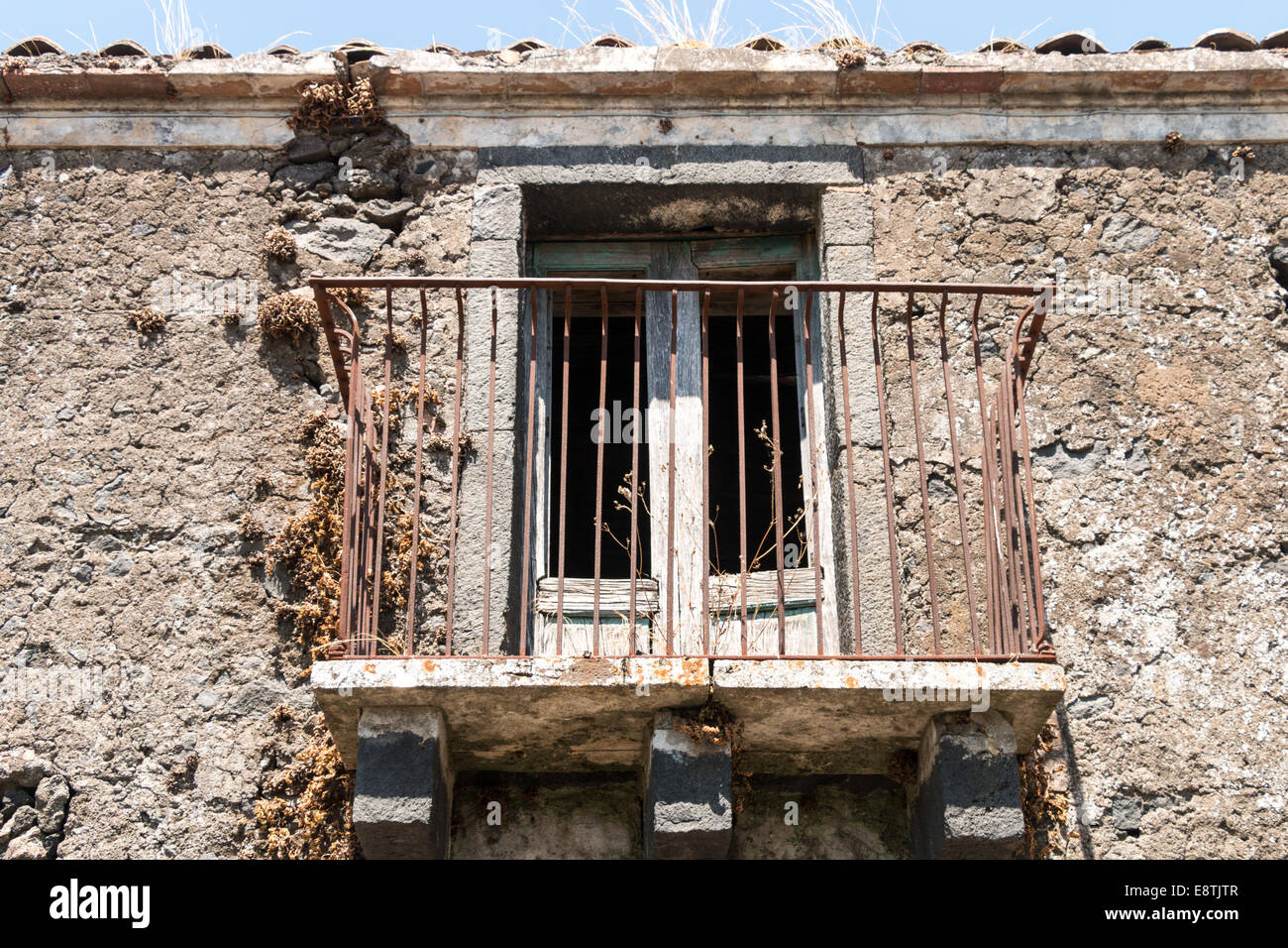 ruins of ancient balcony in Sicily a Stock Photo - Alamy