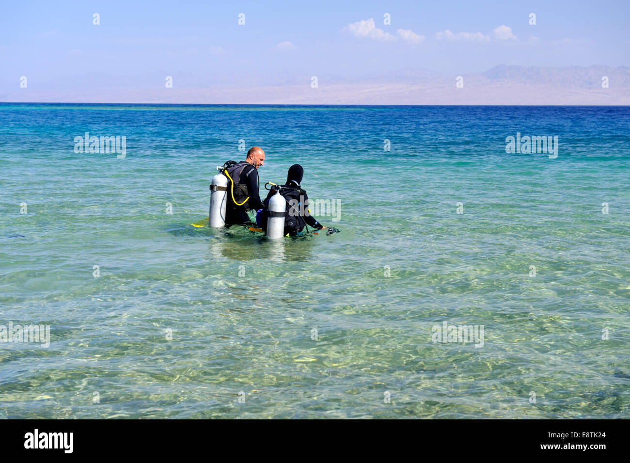 Shallow beach hi-res stock photography and images - Alamy