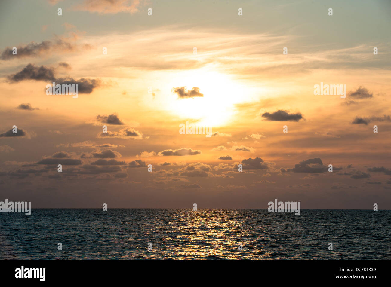 Sunset caribbean sea colombia hi-res stock photography and images - Alamy