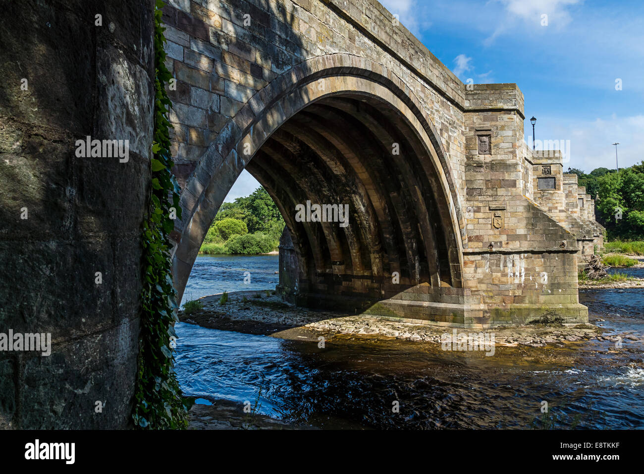 Bridge of dee aberdeen hi-res stock photography and images - Alamy