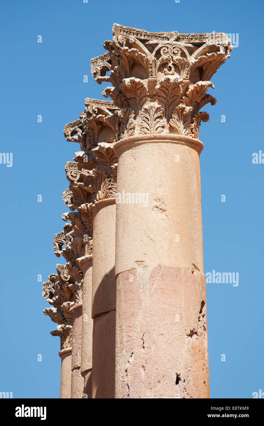 Building architectural corinthian columns hi-res stock photography and images - Alamy