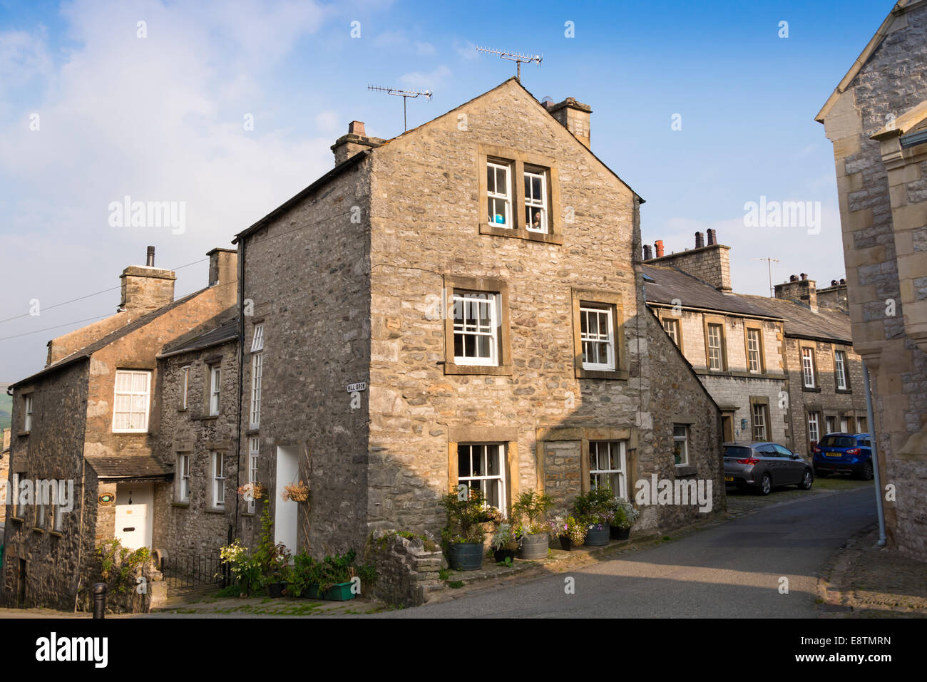 Kirkby lonsdale house hi-res stock photography and images - Alamy