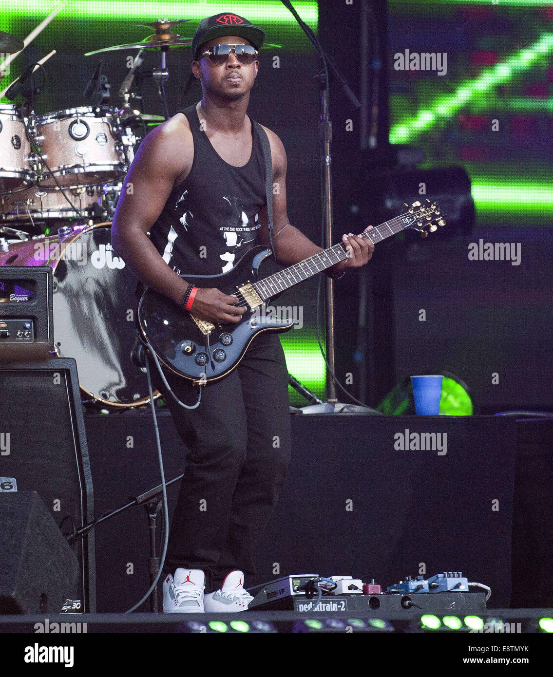 Hollywood, California, USA. 13th Oct, 2014. T.I. played on stage in a ...