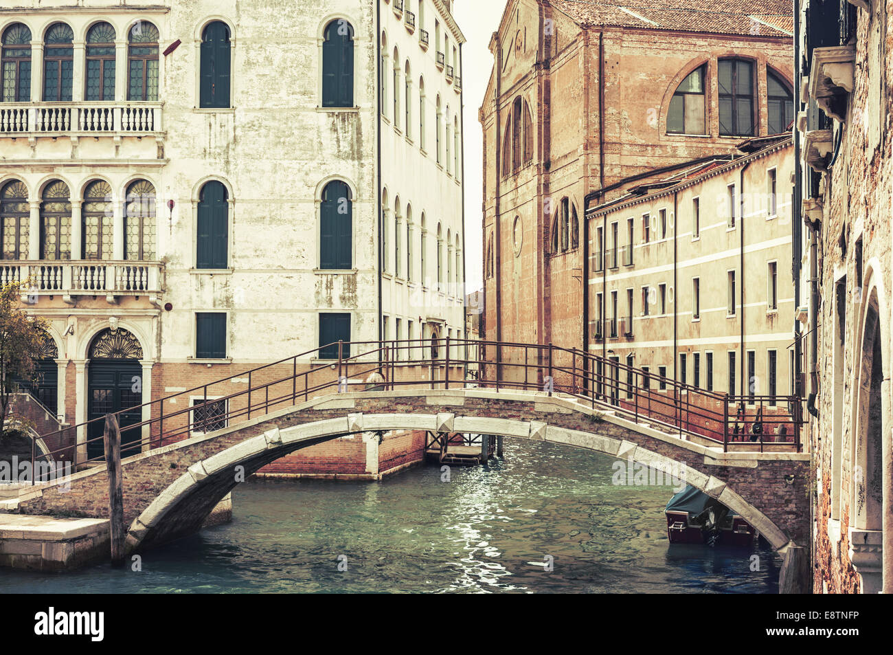 Bridge over urban canal hi-res stock photography and images - Alamy