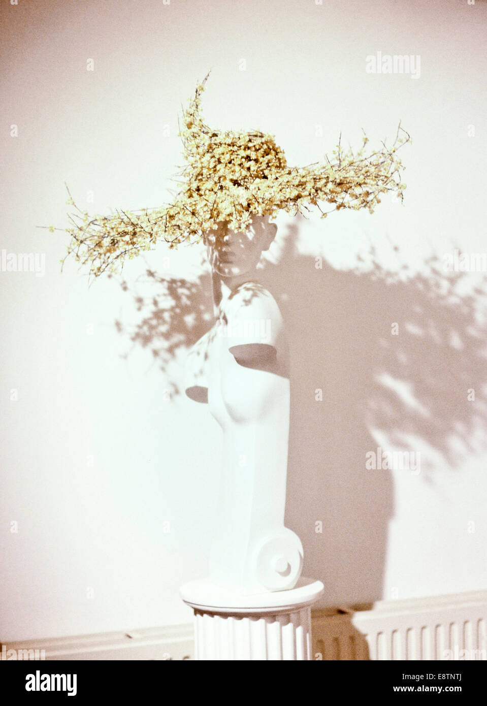 Milliner hi-res stock photography and images - Alamy