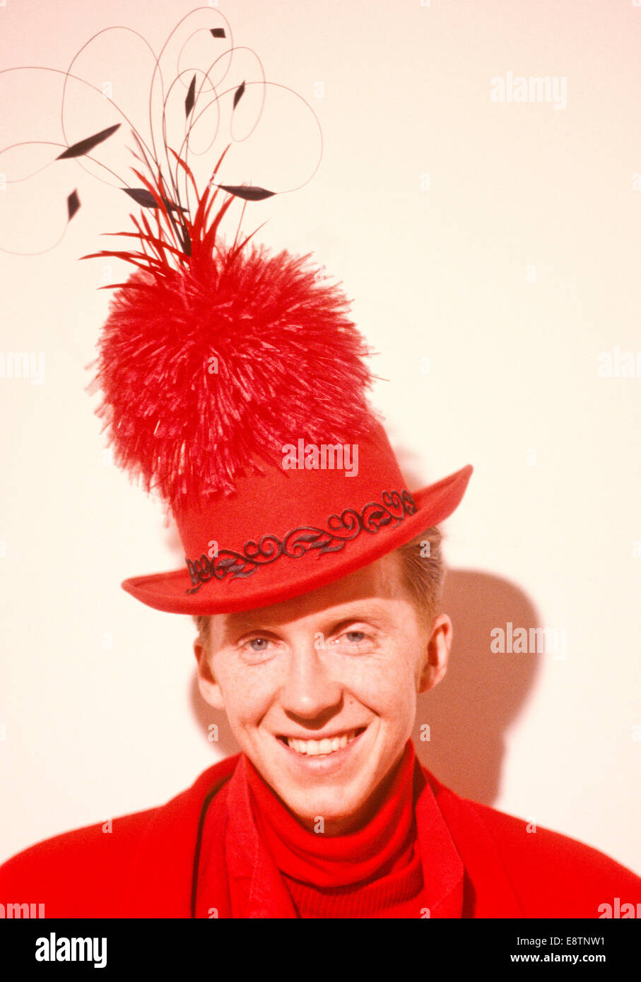 Philip treacy couture hi-res stock photography and images - Alamy