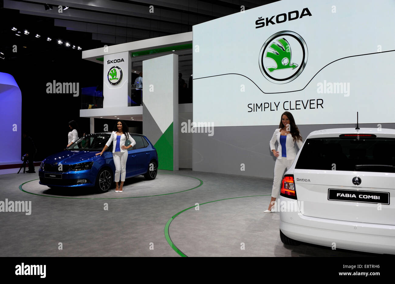 Car show hostess hi-res stock photography and images - Alamy