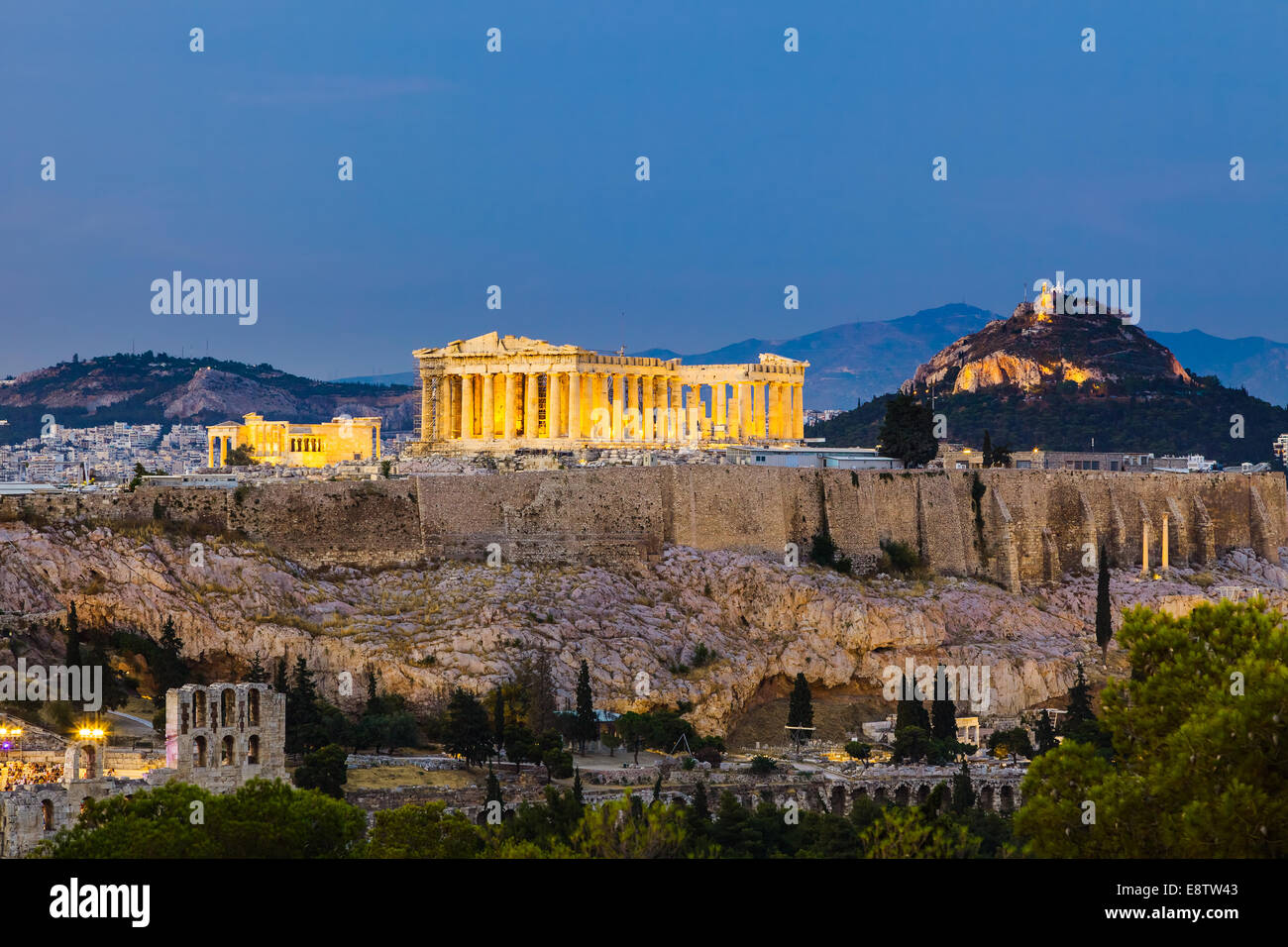 The acropolis at night hi-res stock photography and images - Alamy