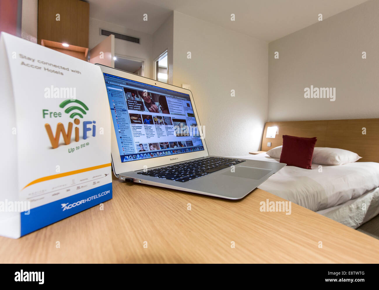 Hotel room, free Wi-Fi, Internet access Stock Photo - Alamy