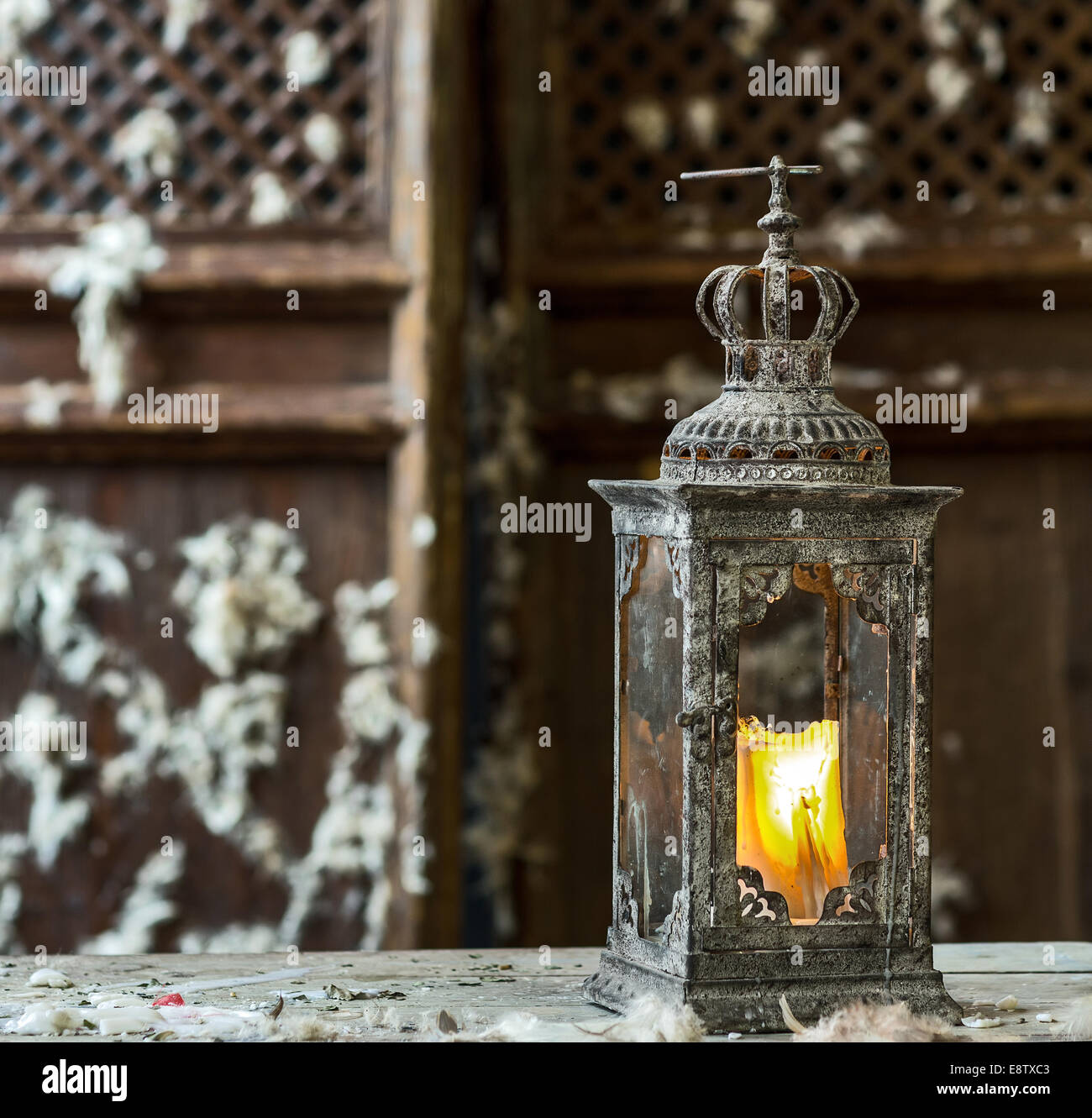 Old oil lamp burning bright hi-res stock photography and images - Alamy