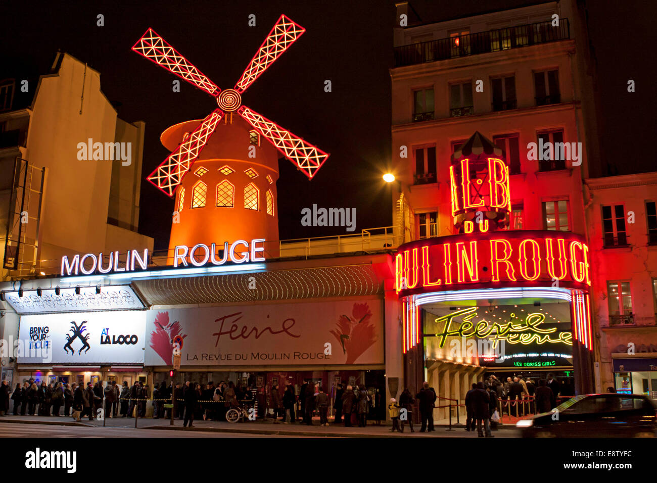 Moulin rouge paris dancers hi-res stock photography and images - Alamy