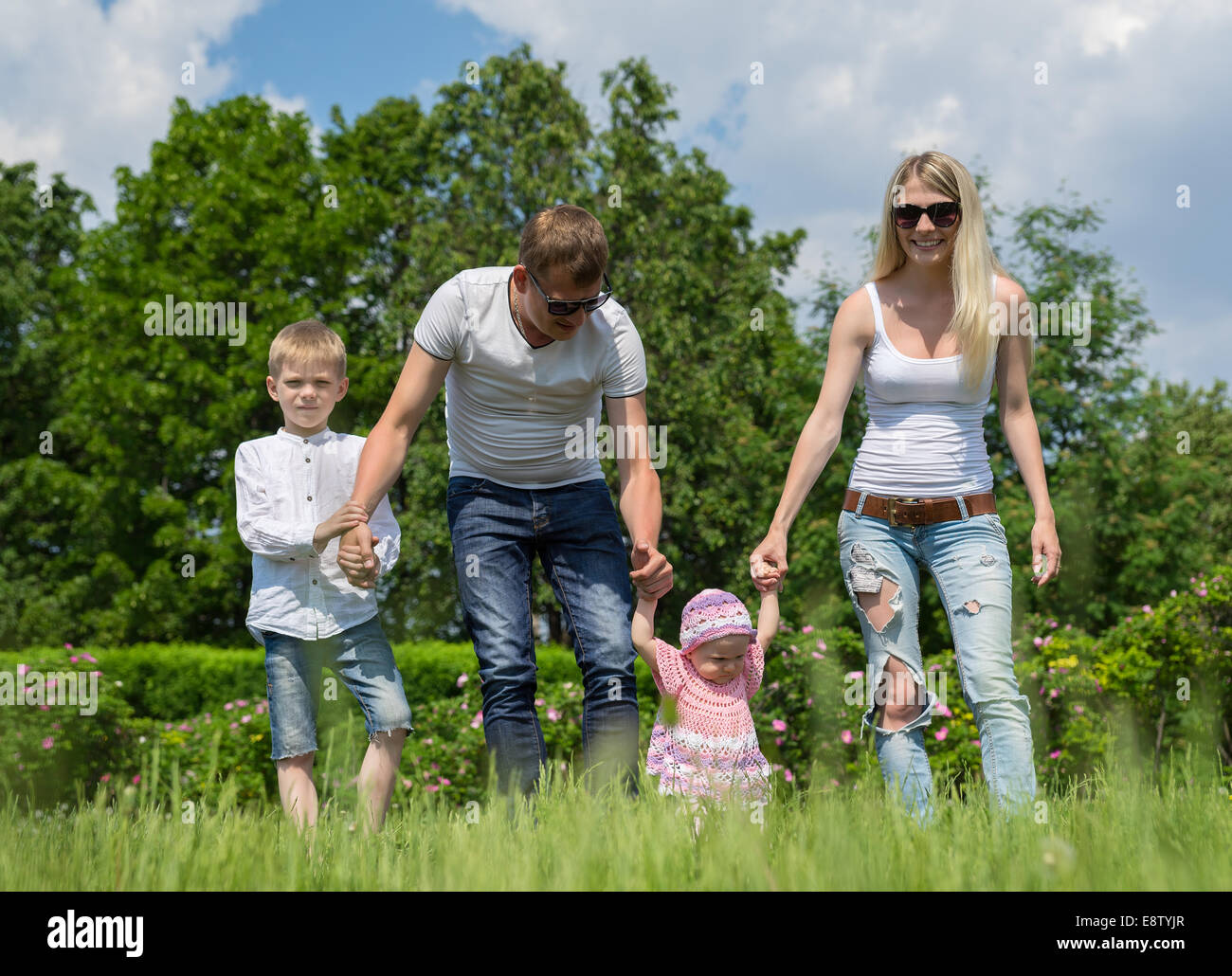 Portrait happy family garden hi-res stock photography and images - Alamy