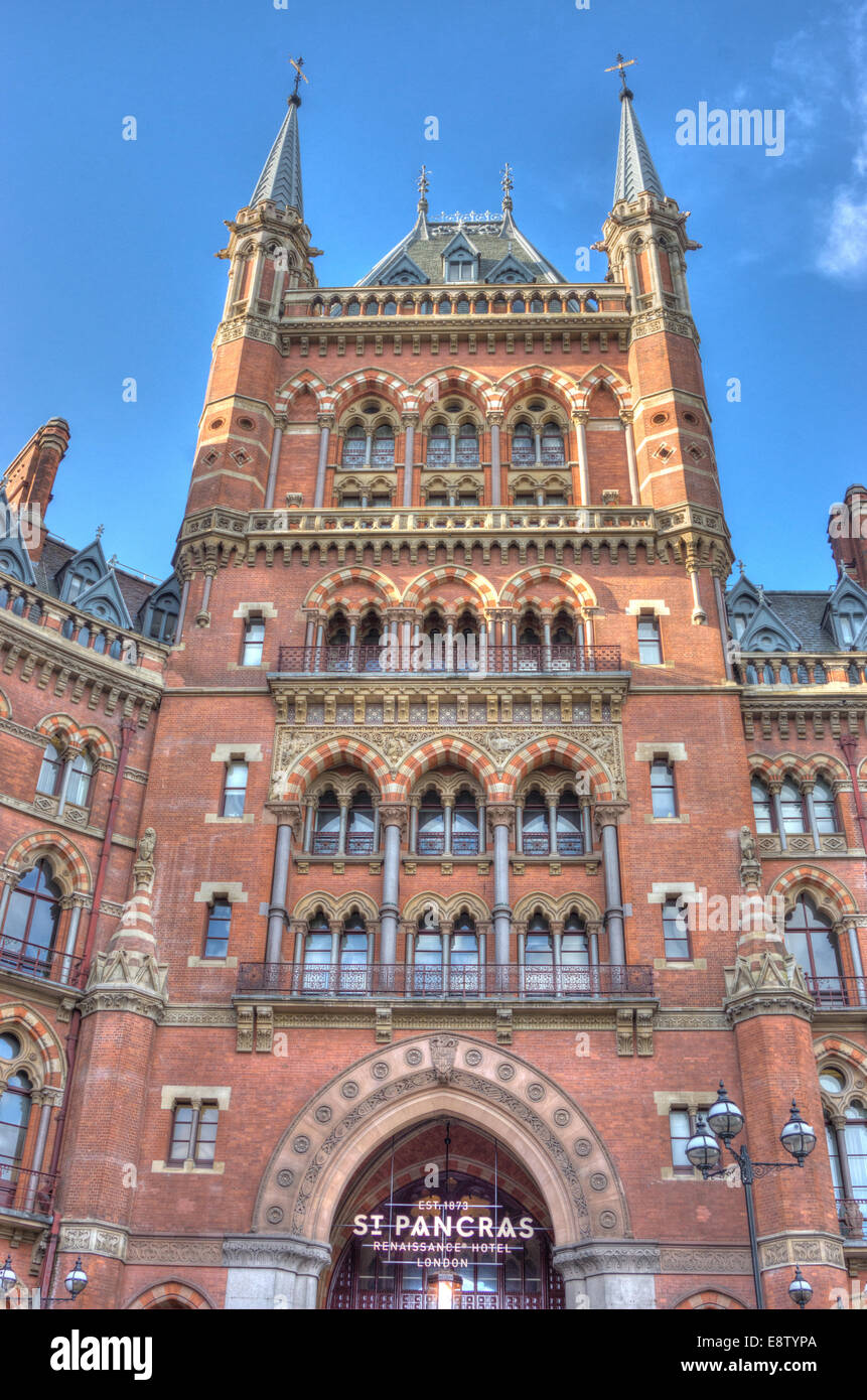 St Pancras station, London Stock Photo - Alamy