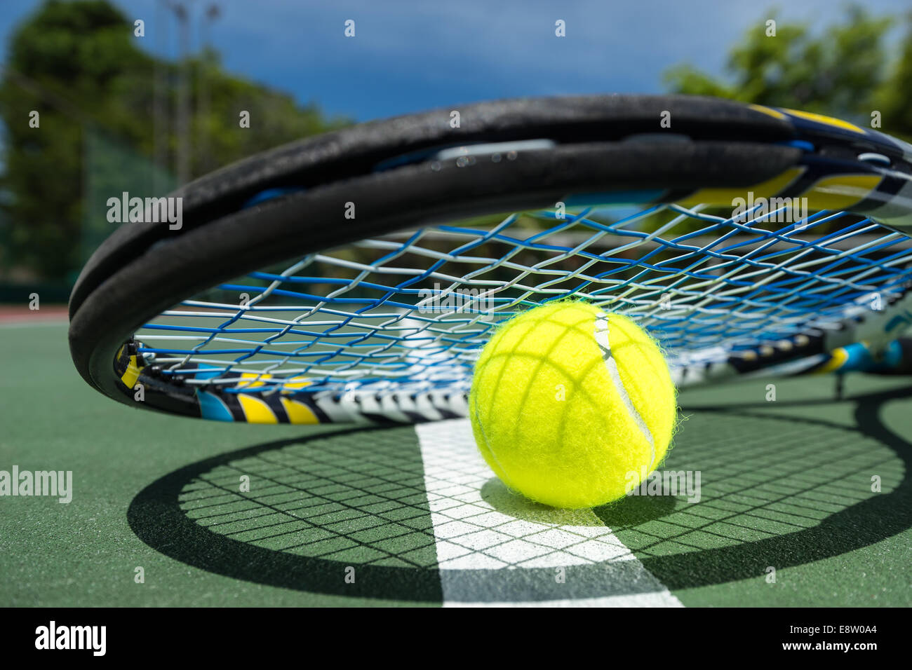 Racket and balls hi-res stock photography and images - Alamy