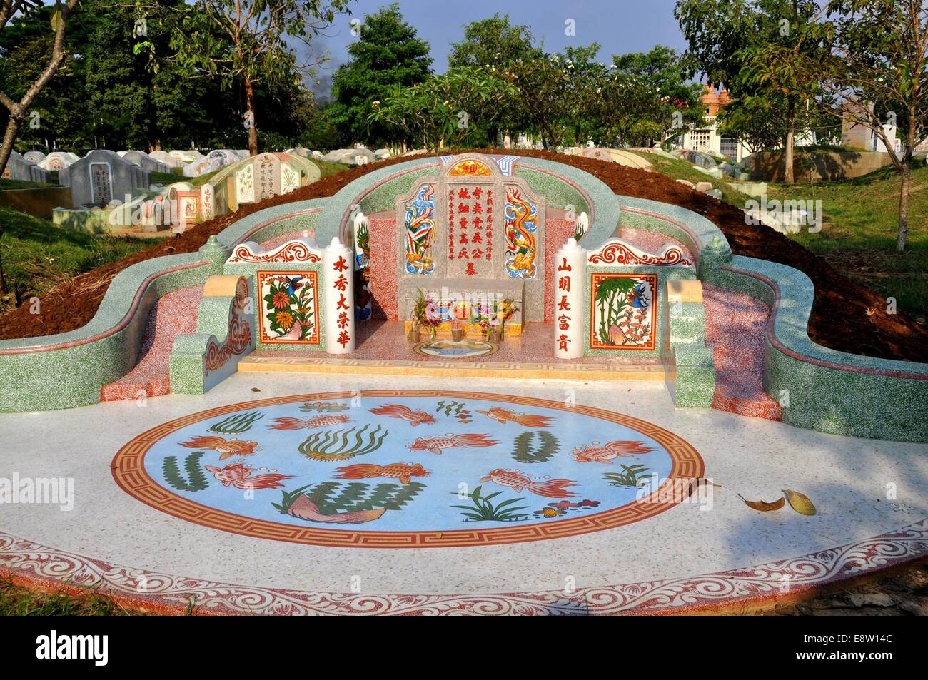 Chinese cemetery hi-res stock photography and images - Alamy