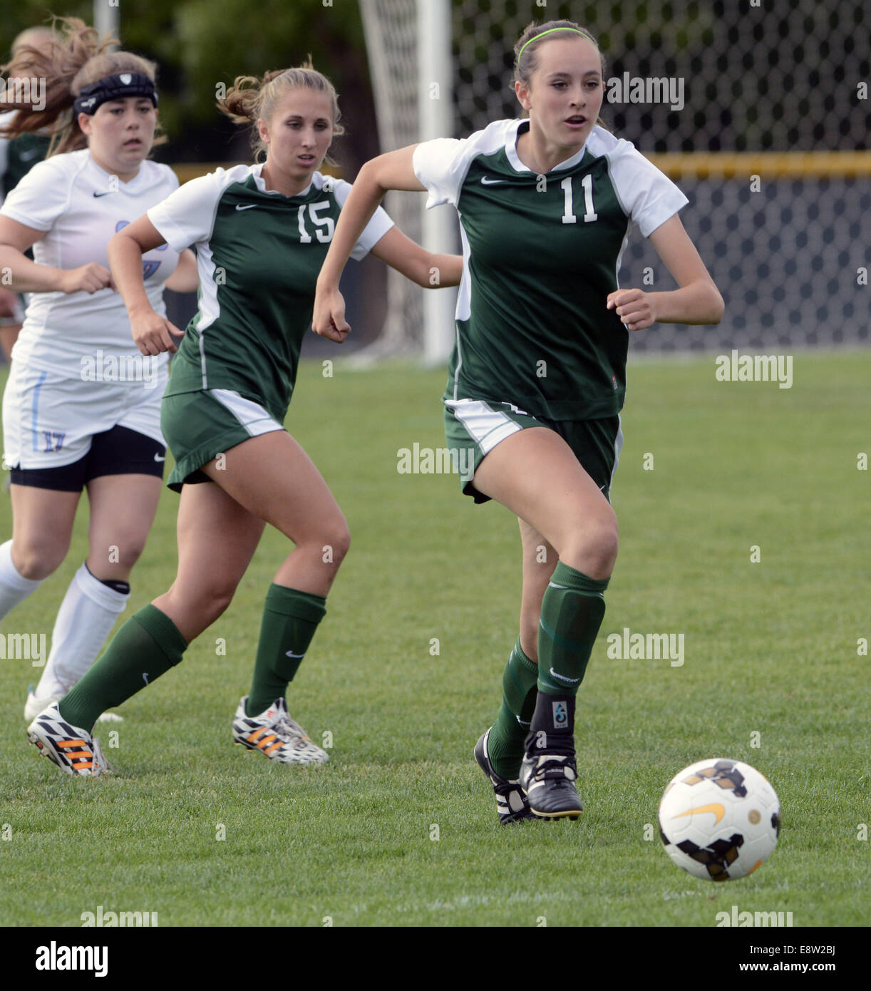 Usa. 8th Oct, 2014. SPORTS -- Hope's Lauren Rupp, 11, followed by ...