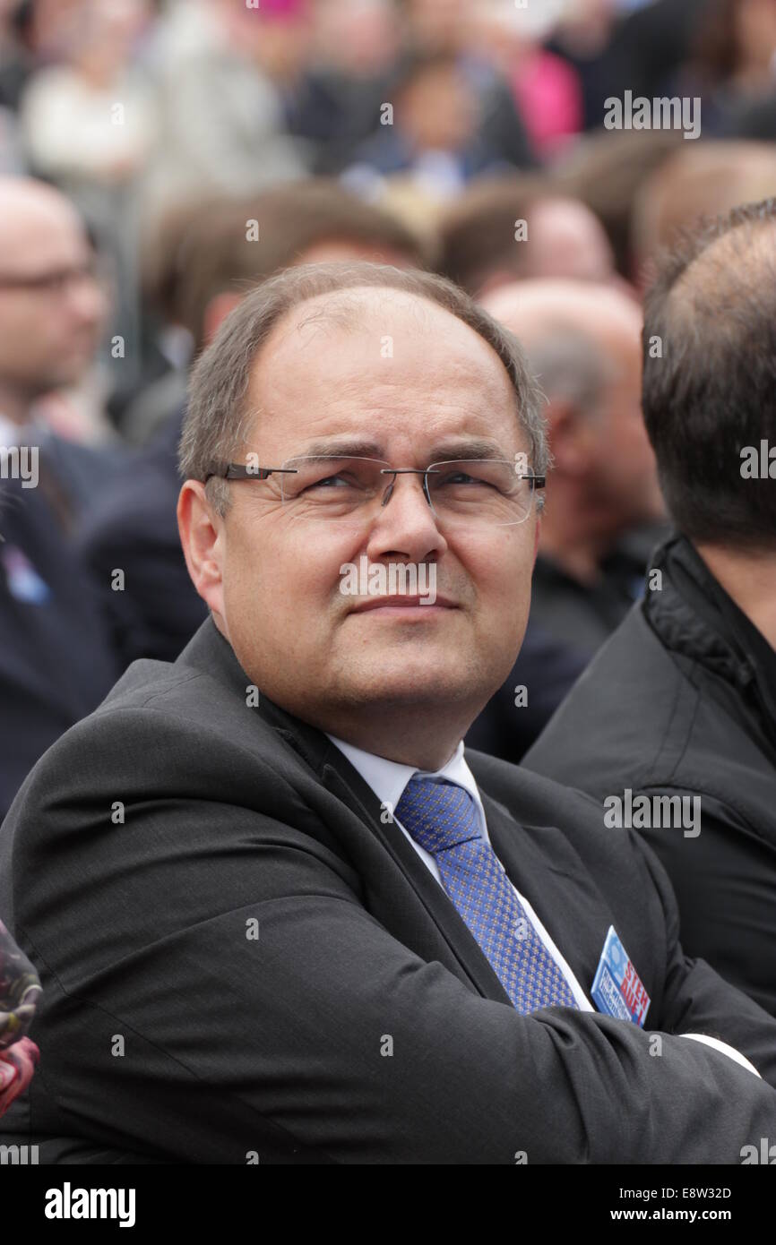 Christian Schmidt at protest 'Stand up! Never again antisemitism!' on ...