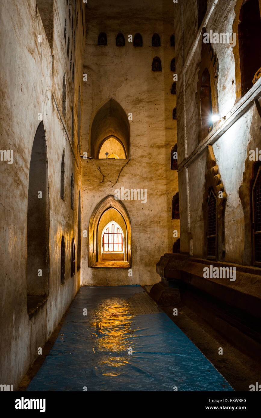 Images of bagan myanmar hi-res stock photography and images - Alamy