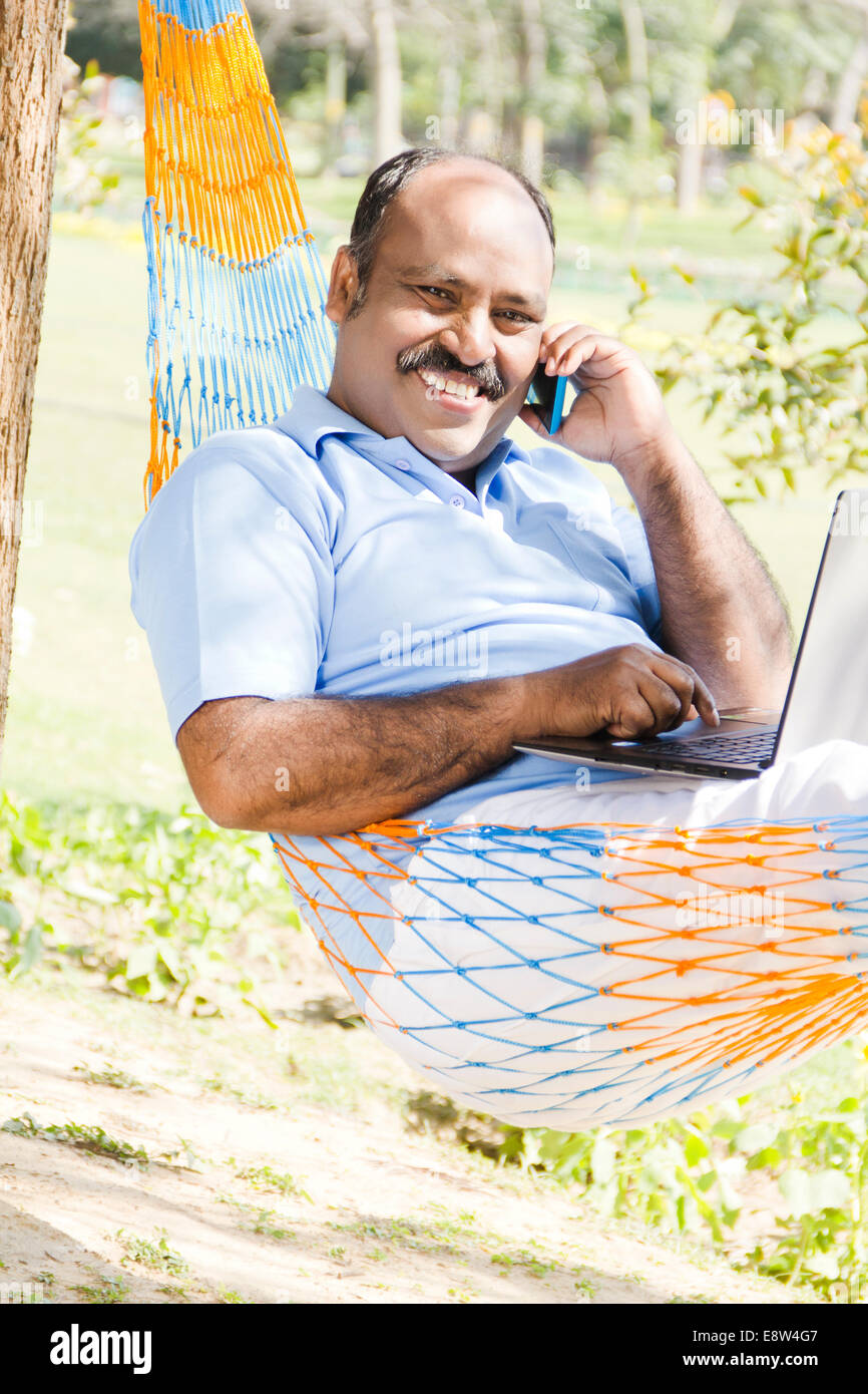 Computer india indian man hi-res stock photography and images - Alamy