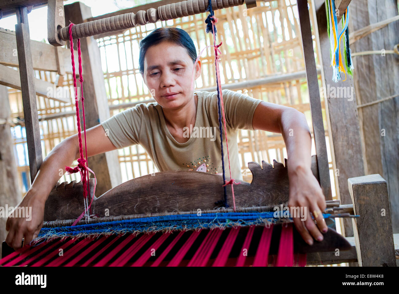 Traditional weaving in rural Myanmar Stock Photo - Alamy