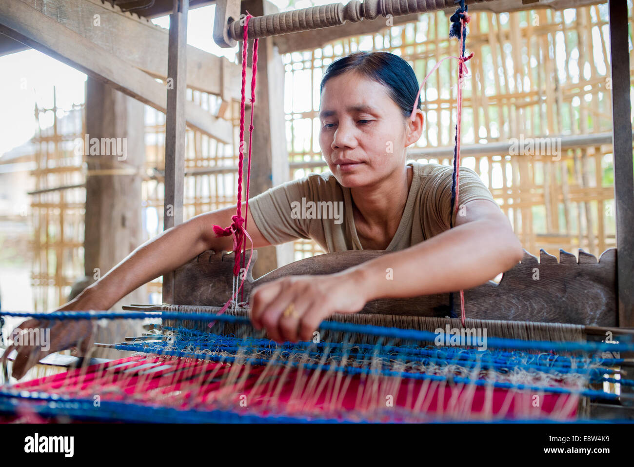 Traditional weaving in rural Myanmar Stock Photo - Alamy